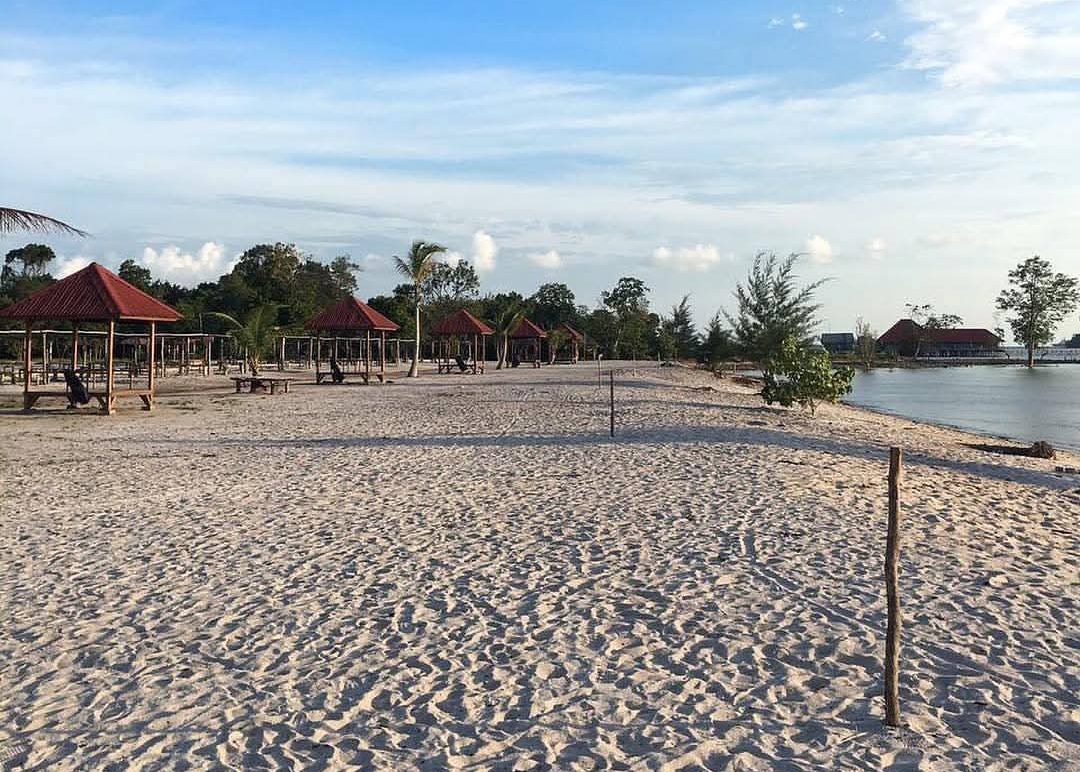 Menikmati Keindahan Tersembunyi Pantai Viovio Batam – Durasi.co.id